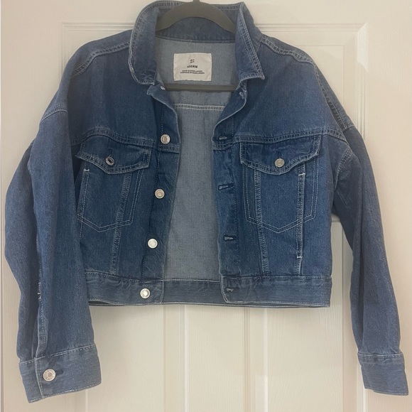 H&M | Jackets & Coats | Hm Medium Wash Cropped Denim Jacket | Poshmark